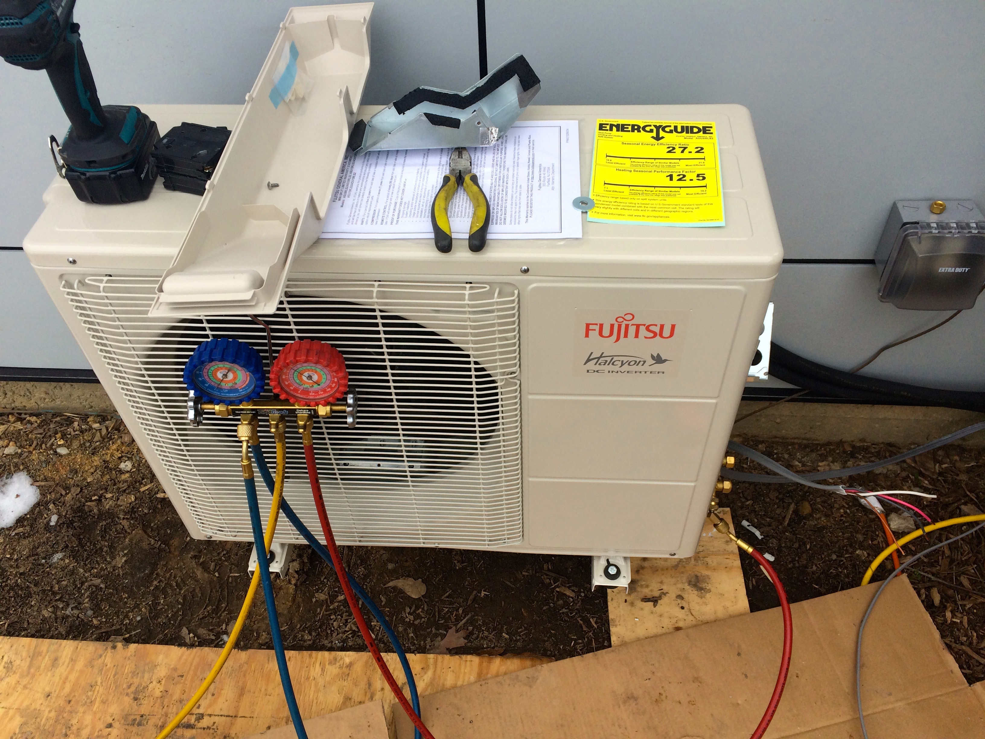 Mini-split a/c + heat for micro units – Micro Showcase